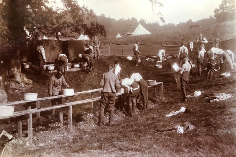 The King's Colonials - The History, Uniforms and Badges of The King's ...