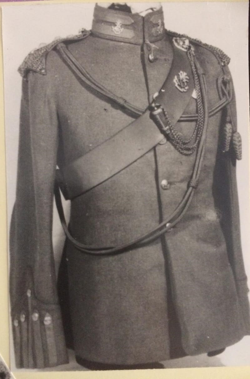 The King's Colonials - The History, Uniforms and Badges of The King's ...