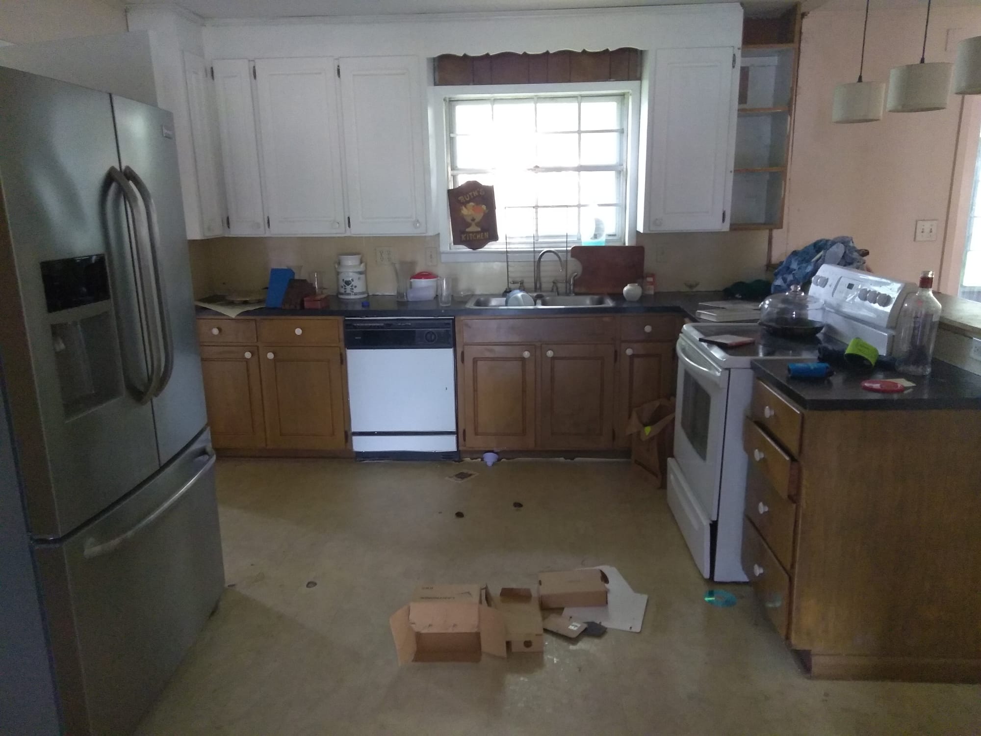 something old salvage s.o.s. Pensacola fl Navarre Milton Pace sos junk ...